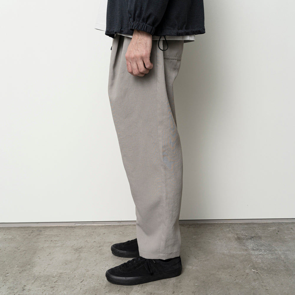 STILL BY HAND/PT07253 – Chum!